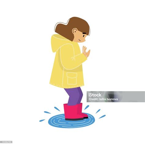 노란 비옷을 입고 비 웅덩이에 점프 귀여운 어린 소녀 비오는 날씨 놀이 흰색 배경에 만화 벡터 그림 아이에 대한 스톡 벡터 아트 및 기타 이미지 Istock