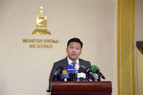 ХНХ ын сайд Т Аюурсайханыг ЗГ ын гишүүнээс чөлөөлөх захирамжийг УИХ д танилцуулна E Mn