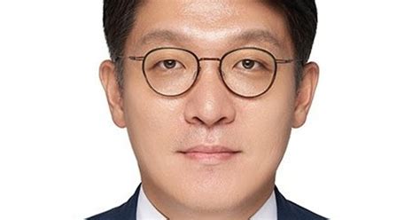 단독 현직 총선 출마 논란 김상민 전 검사 국정원장 특보로