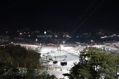 지산리조트 짜릿한 심야스키 운영