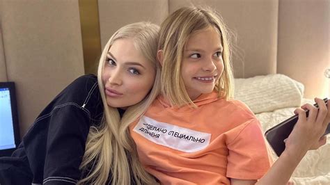 Мама Тимати показала кадры 10 летней внучки повторившей образ Алены Шишковой «Делали маму а