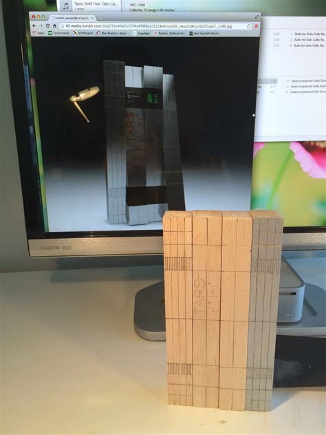 Interstellar Tars Figure