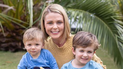Geelong Actor Winners And Losers Star Sarah Grace On Being A Mum