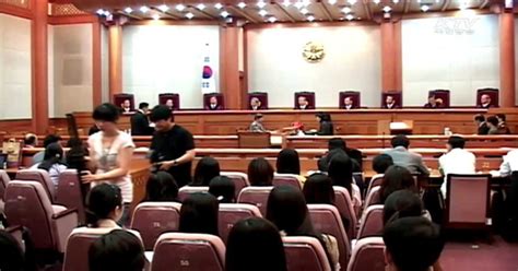 간통죄 62년 만에 폐지 헌재 위헌 결정