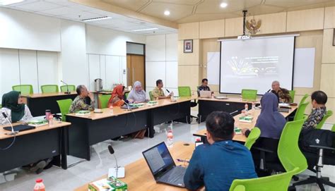 Konsolidasi Pelaksanaan Praktek Microteaching Dan Penggunaan Lab