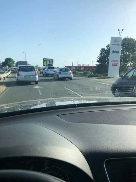 Ремонтът на бул Димитър Димов вдигна нервивите на бургаските шофьори