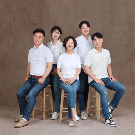 가족사진 캐주얼 허그프레임