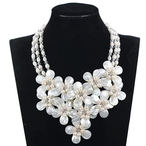Chunky New Fabulous Shell Flower Bib Wedding Pearl Necklace Bib