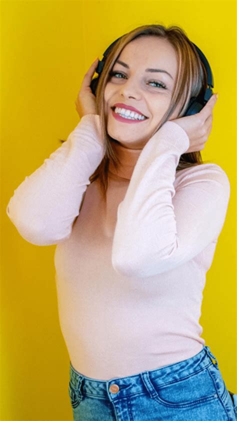 Стела Павлова Stella Greet Видео съобщения от известни личности