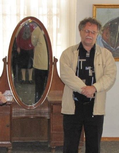 Картинная галерея им Д А Трубникова поздравляет известного ивановского художника и частого