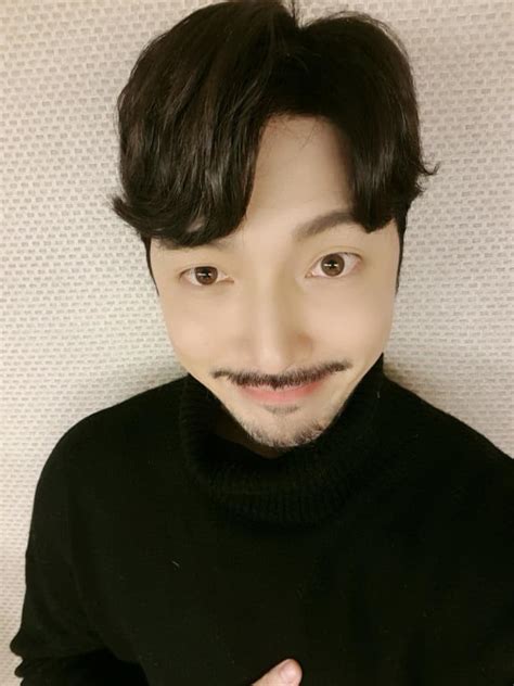 더블케이엔터테인먼트 [더블케이 아티스트] 임별 ⠀ 별배우의 뮤지컬 첫공이 무사히 Facebook