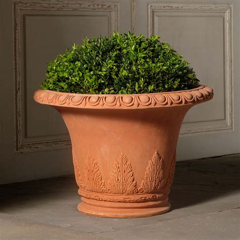 Acanthus Leaf Planter Seibert Rice