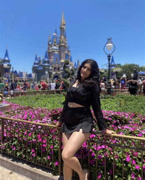 Lovely Day R Hotgirlsatdisneyland