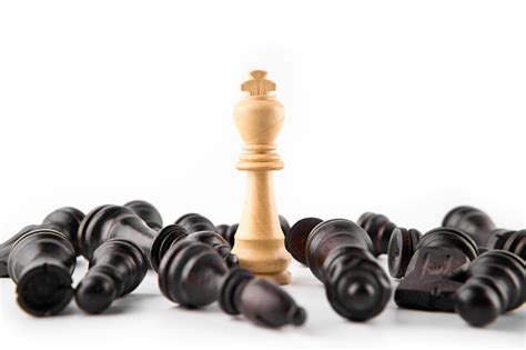 체커 폰 기사 루크 주교 여왕과 왕 흑백 색상의 빈티지 체스 보드 아이디어와 경쟁 및 전략 비즈니스 성공 개념에 대한 체스 보드 게임 0명에 대한 스톡 사진 및 기타 이미지
