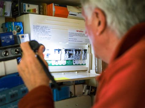 What Are The Key Signs Of Common Fuse Box Problems LK Electric