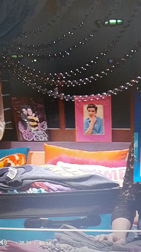 Anyone Noticed Freddies Picture In Carlys Room In Season 6 Ep13