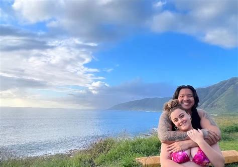 Teen Mom Star Brittany Dejesus Nearly Busts Out Of Bikini Top In Sexy Photo From Hawaiian