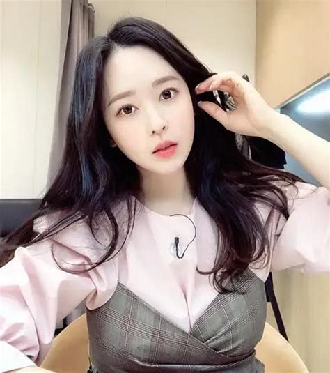 South Korean Sexy Actress Liu Xiaoying Inews
