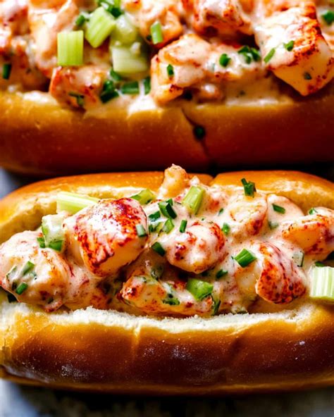 The Best Lobster Rolls With Butter And Mayonnaise Recipe Yummyhere