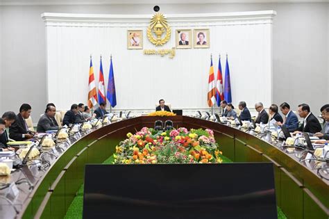 សម្ដេចតេជោ ហ៊ុន សែន ប្រកាសឲ្យអ្នកដែលបានទិញសំបុត្រ ចូលទស្សនាព្រឹត្តិការណ៍ស៉ីហ្គេម ទៅប្ដូរយកលុយវិញ