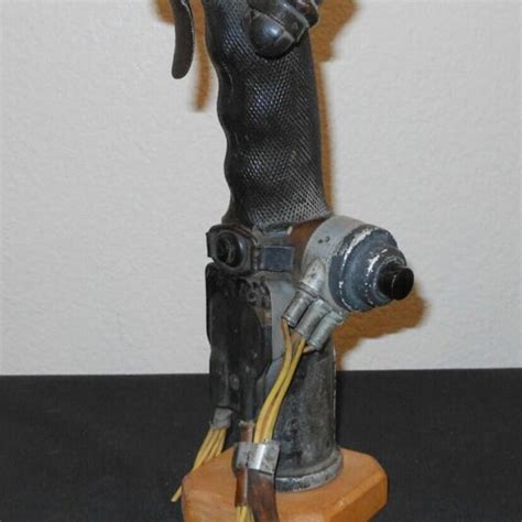 Control Grips And Yokes