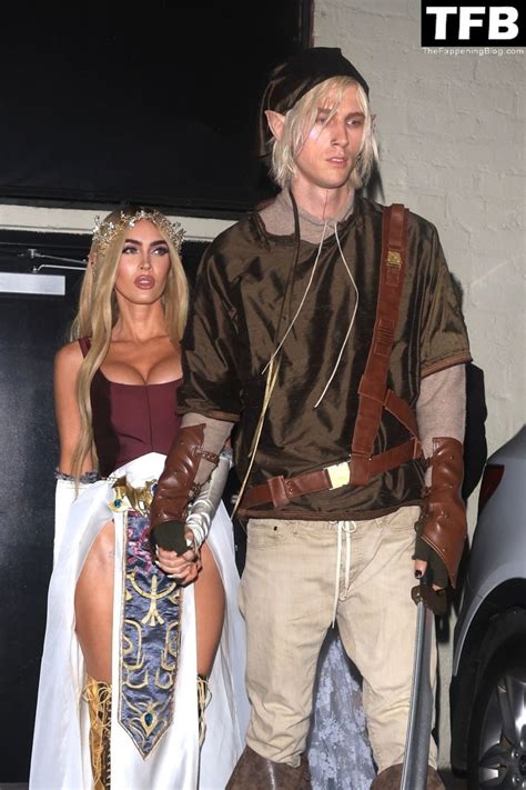 Megan Fox Flashes Her Nude Pussy Leaving Delilahs Nightclub In West