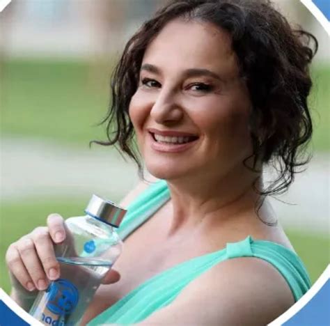 Rezeda Защо бързаме да изразим думи на осъждане или недоволство но не бързаме да изразим