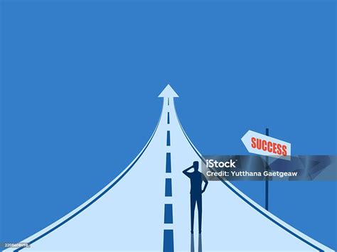 성공의 이정표가 있는 화살표 길을 생각하며 서 있는 사업가 개념에 대한 스톡 벡터 아트 및 기타 이미지 개념 개발 개선 Istock
