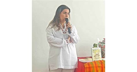 Разследваща полицайка написа книга и дарява парите от продажбите й