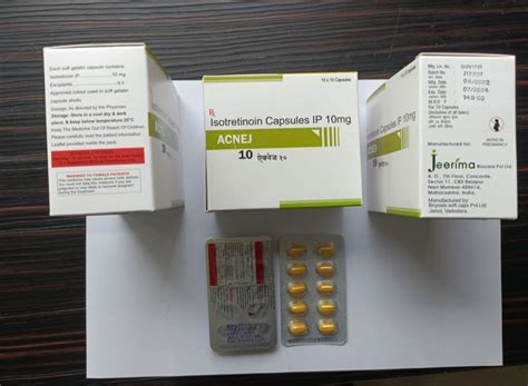 Isotretinoin Capsules 10 Mg At ₹ 100stripe Isotretinoin Capsules In
