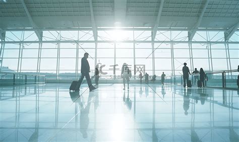机场航站楼大厅步行旅客高清摄影大图 千库网