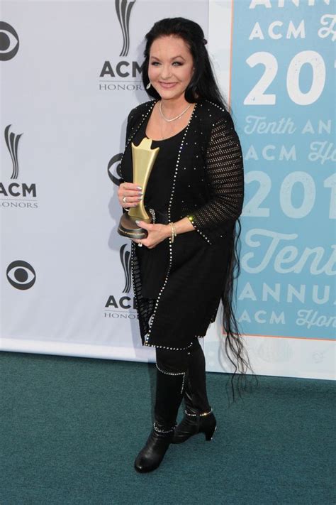 Crystal Gayle 10th Pic Pic