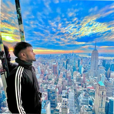 data visualizer on linkedin byte hub vis marketing linkedin