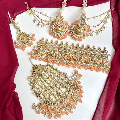 Mehr Un Nisa Peach Alita Accessories