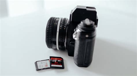 DSLR SD Memory Card By Tom Pumford Candid Technology