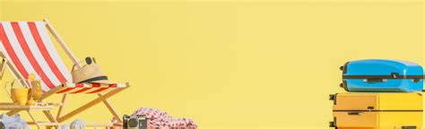 노란색과 파란색 여행 가방에는 해변 의자와 여행 액세서리가 있습니다 여름 여행 개념 3d 모델 및 그림 휴가에 대한 스톡 사진 및 기타 이미지 Istock