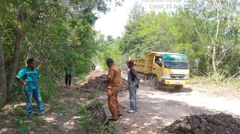 Jalan Penghubung Antara Kabupaten Belu Malaka Ntt Amblas Pupr Belu Perbaiki Jalan Alternatif