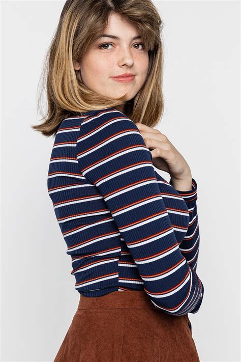 Ashley C New View Modeling