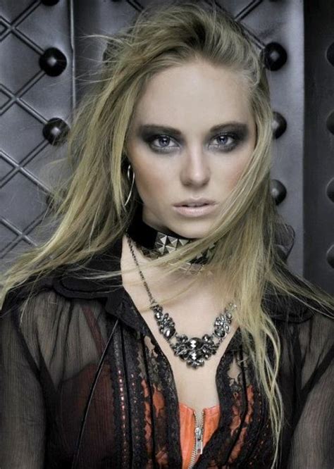 Danielle Chuchran Životopis Osobnosticz