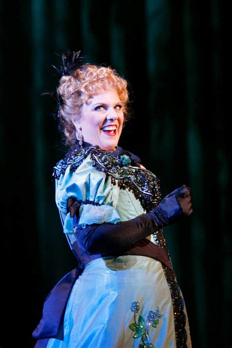 Gallery Jacqueline Dark