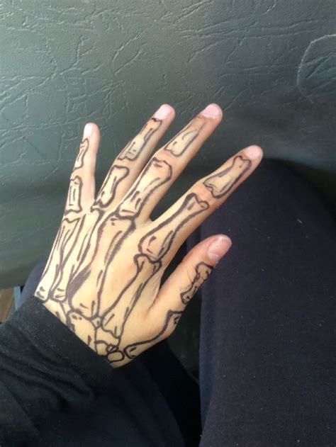 Skeleton Hand Drawing Skeleton Hands Drawing Skeleton Hand Tattoo