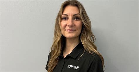 Hayley Lund Trainers And Staff Sit Means Sit Dog Training