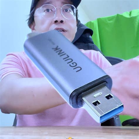 159 💫 How To Make An Object Float And Spin In A Video Using Capcut Adrian Video Image