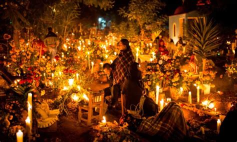 Día De Muertos En Xochimilco Así Se Vive Esta Tradición El Souvenir