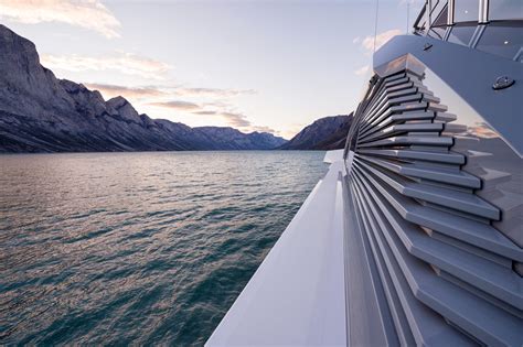 Overcoming Navigation Challenges With Forward Looking Sonar