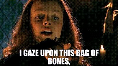 Yarn I Gaze Upon This Bag Of Bones Doctor Who 2005 S03e02 The