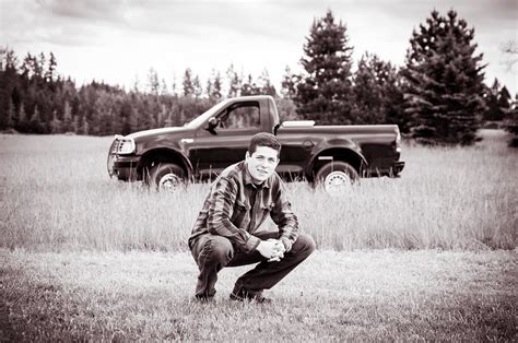 Robinwood Photography Senior Portraits Oregon City Photographer
