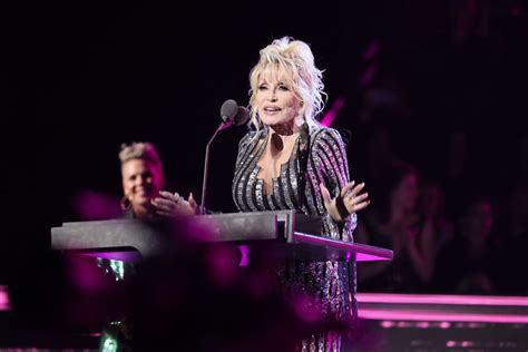 Dolly Parton Plans To Scout For Her Look A Likes For Her Upcoming