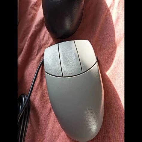 Old Model Without Scroll Wheel Three Button Mouse True Three Button