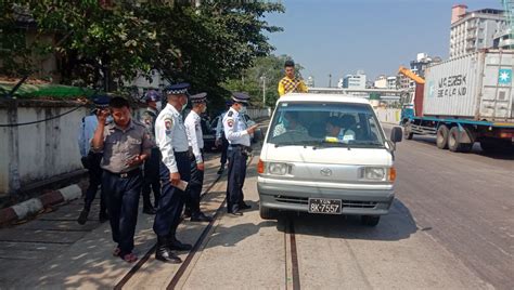 လမ်းမ‌တော်မြို့နယ်တွင် ယာဉ်အန္တရာယ်ကင်းရှင်းရေး စစ်‌ဆေးဆောင်ရွက